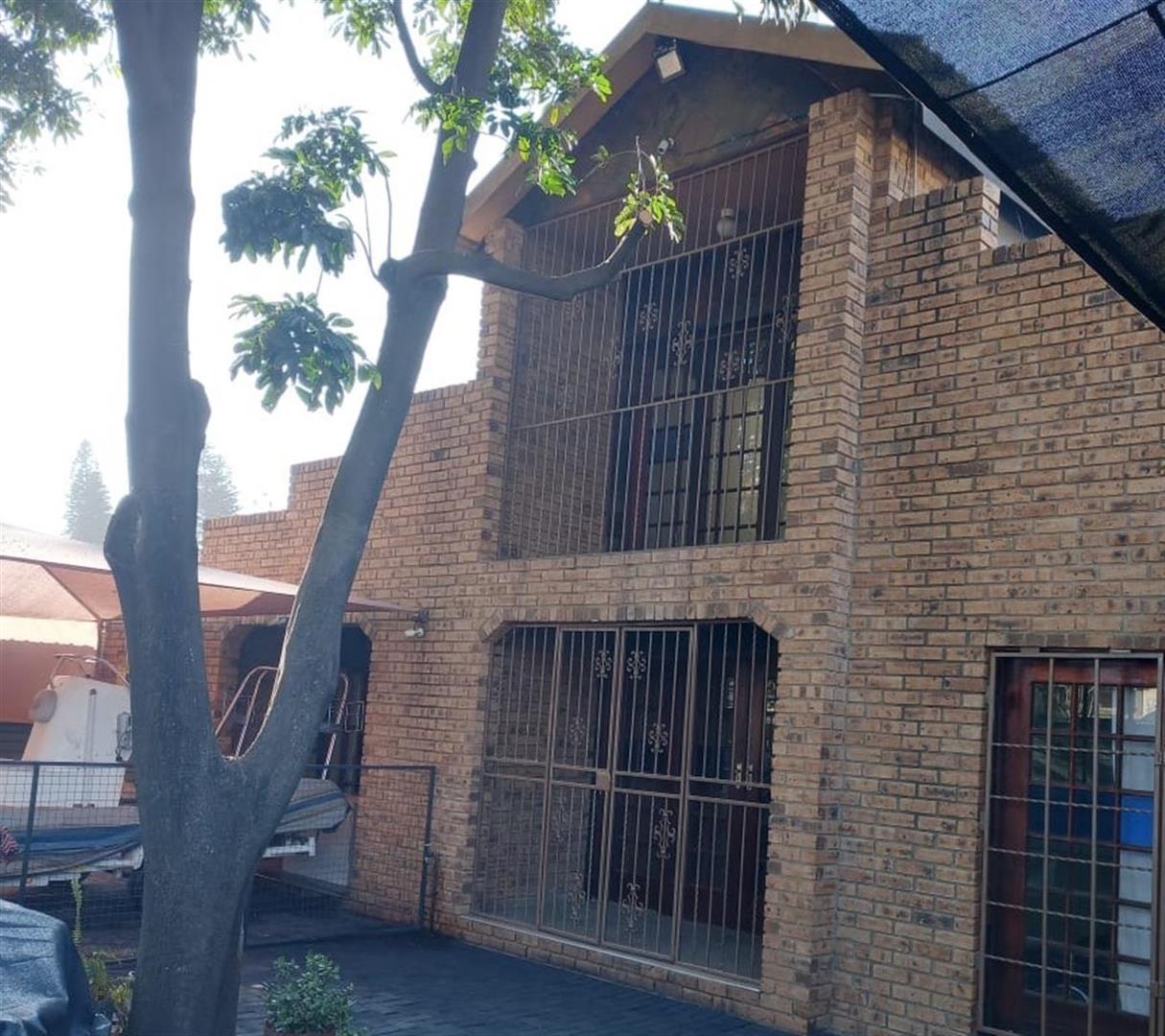 Commercial property for sale in Bo-dorp - P24-116619170