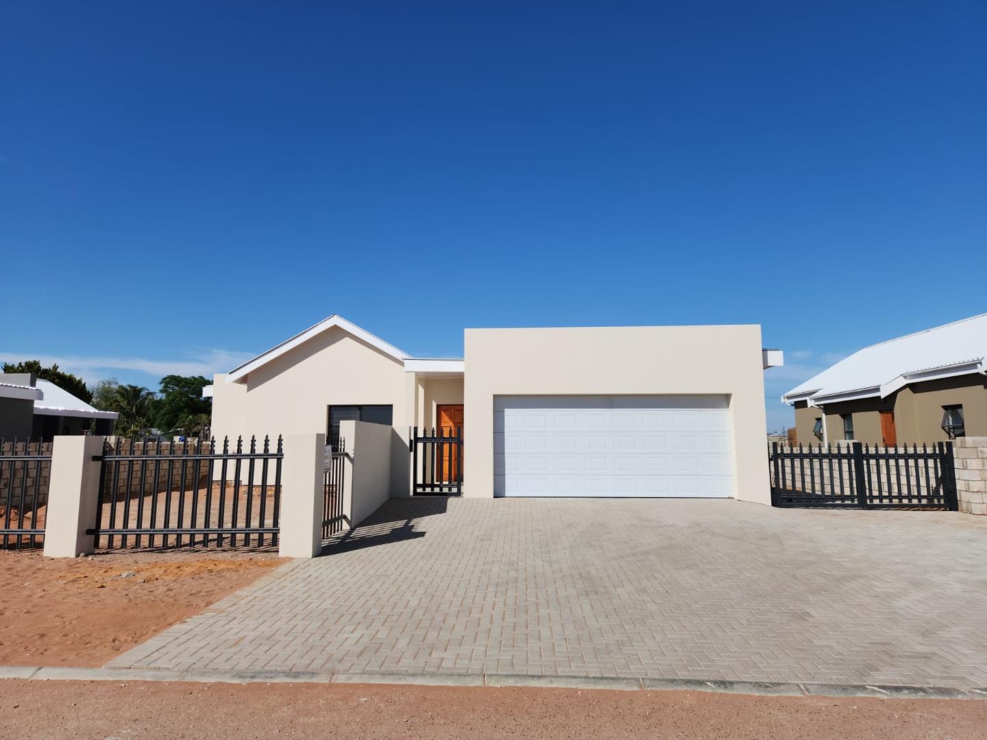 3 Bedroom House for sale in Vredendal - 5 Hanepoort Street - P24-116623865