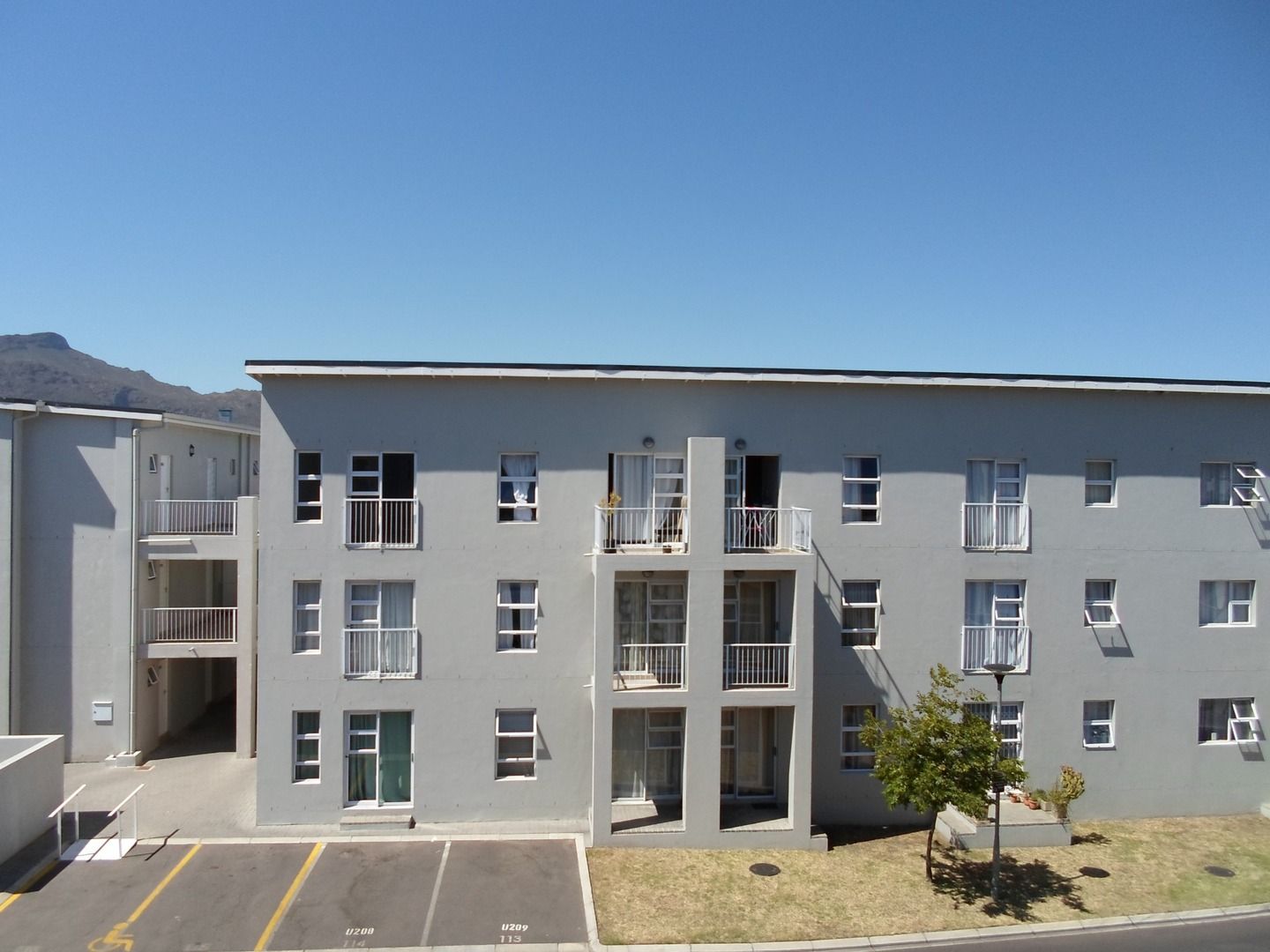 1 Bedroom Apartment / flat for sale in Klein Parys - 88 La Vie ...