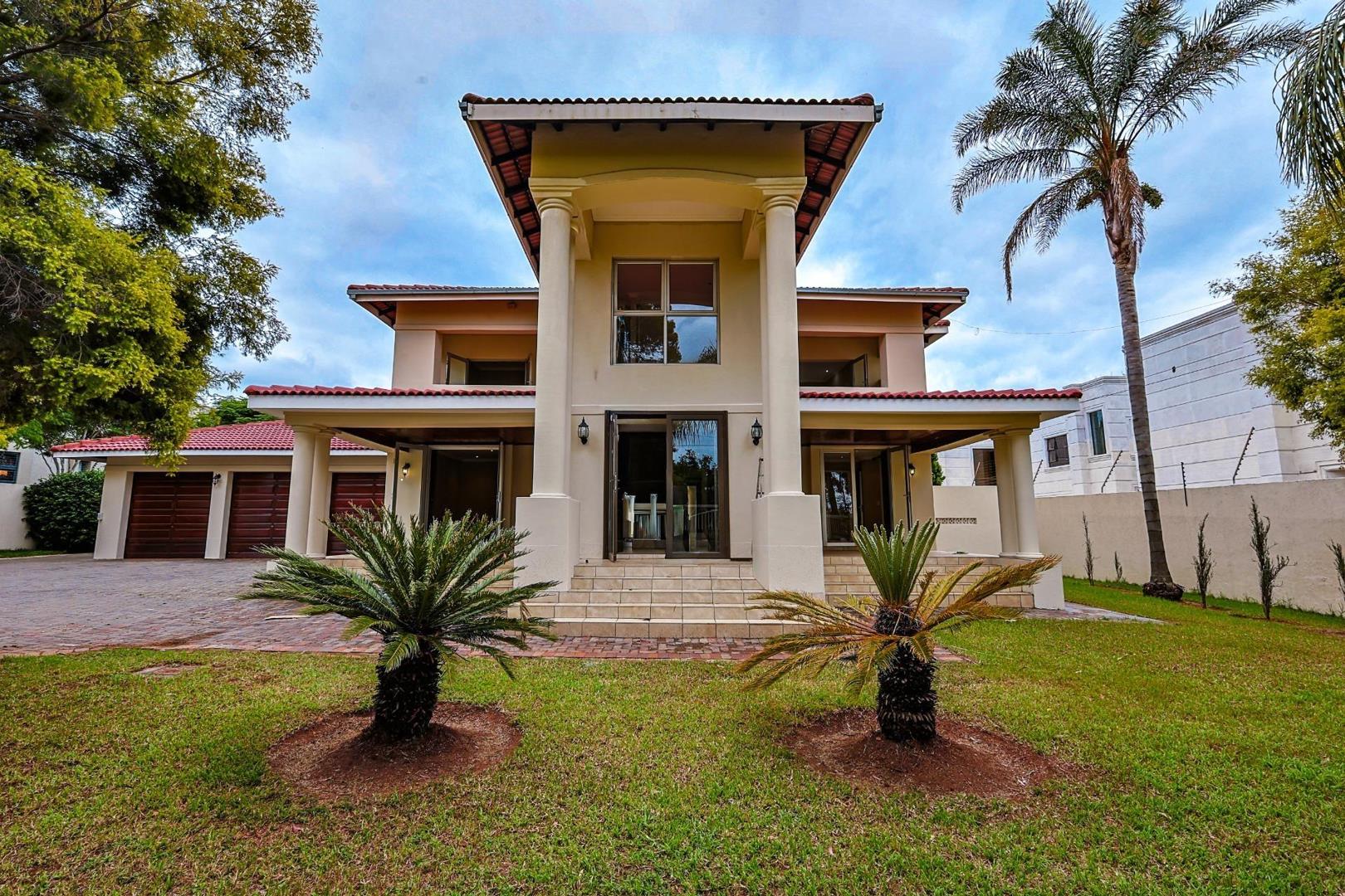 5 Bedroom House for sale in Waterkloof Ridge - 366 Johann Rissik - P24 ...