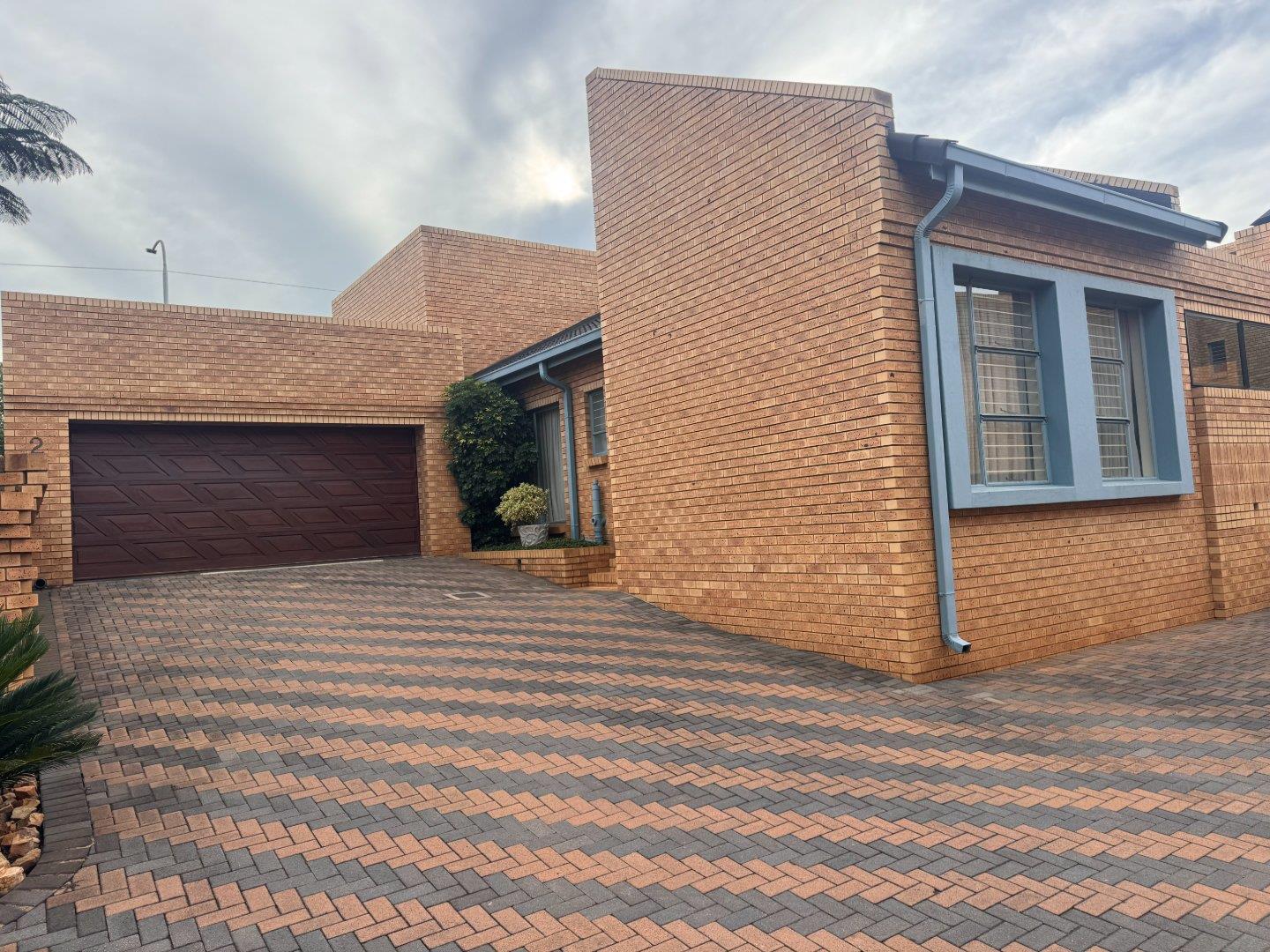 3 Bedroom Townhouse for sale in Centurion Golf Estate - 69 Waldorf ...