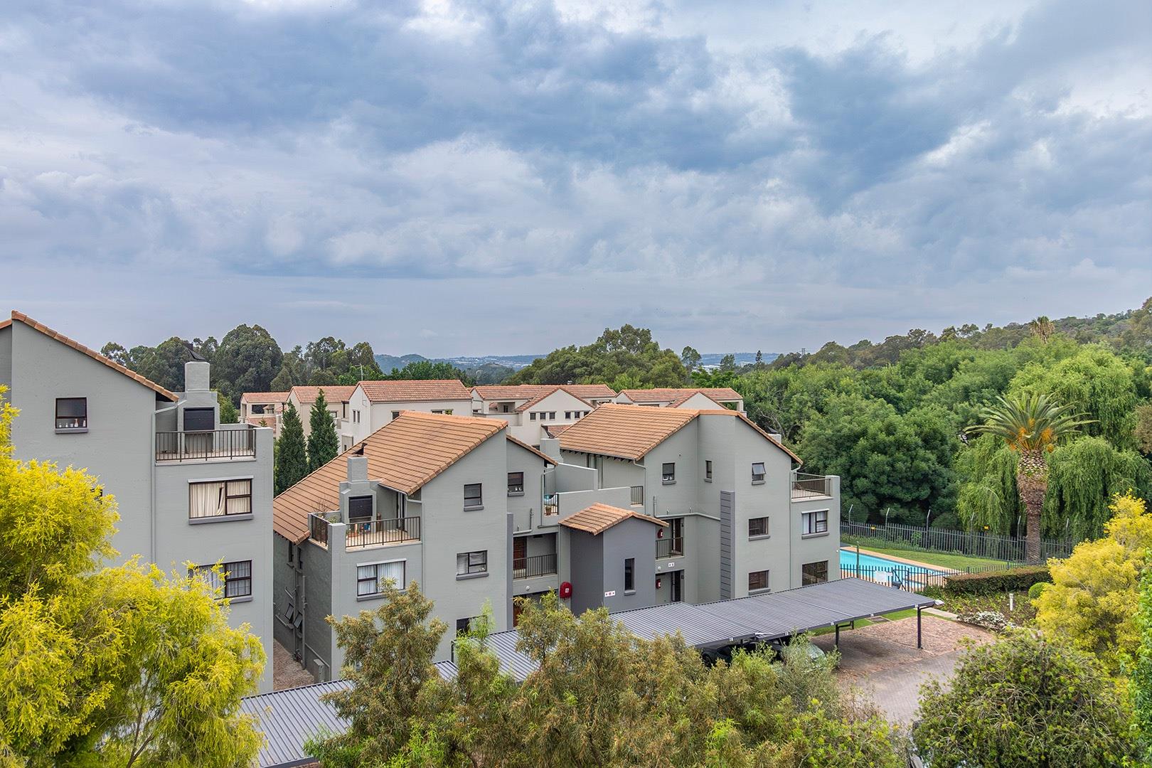 2 Bedroom Apartment / flat for sale in Paulshof - P24-116648991