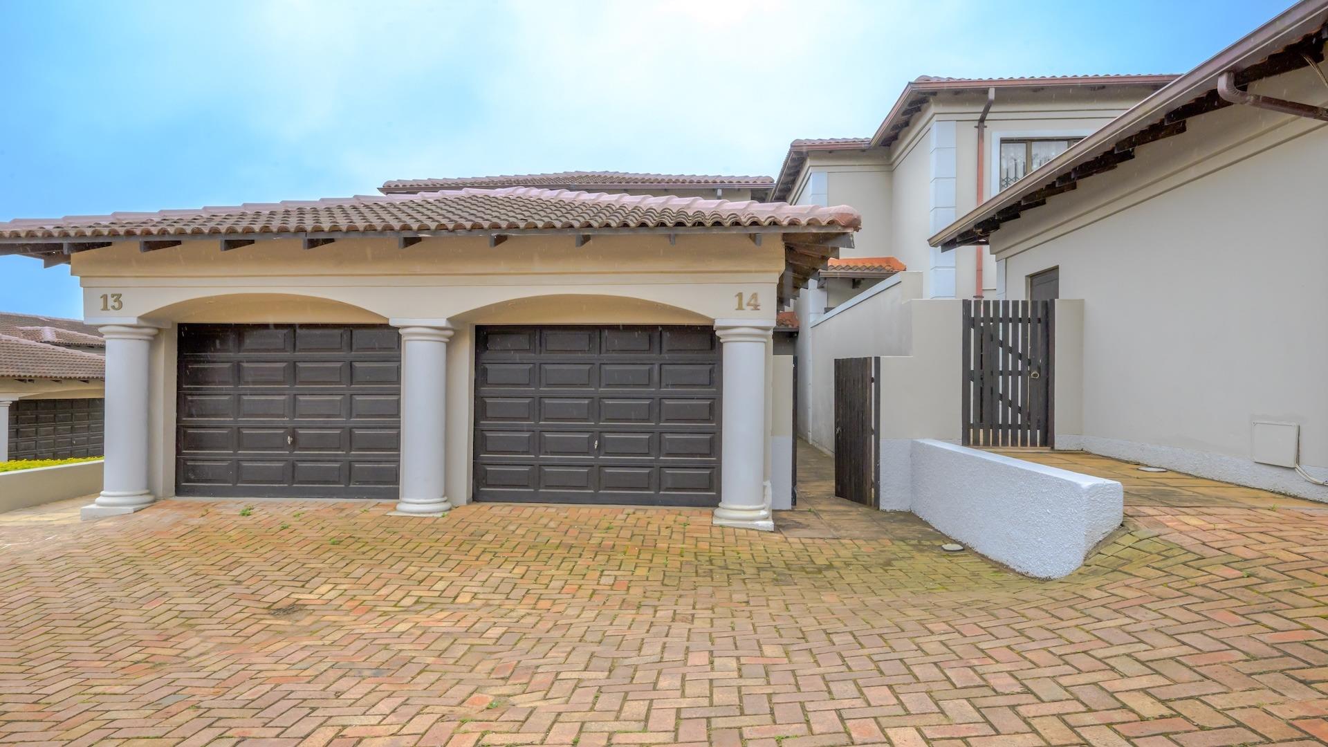 2 Bedroom Townhouse for sale in Umhlali Golf Estate - 14 Fairway Villas ...