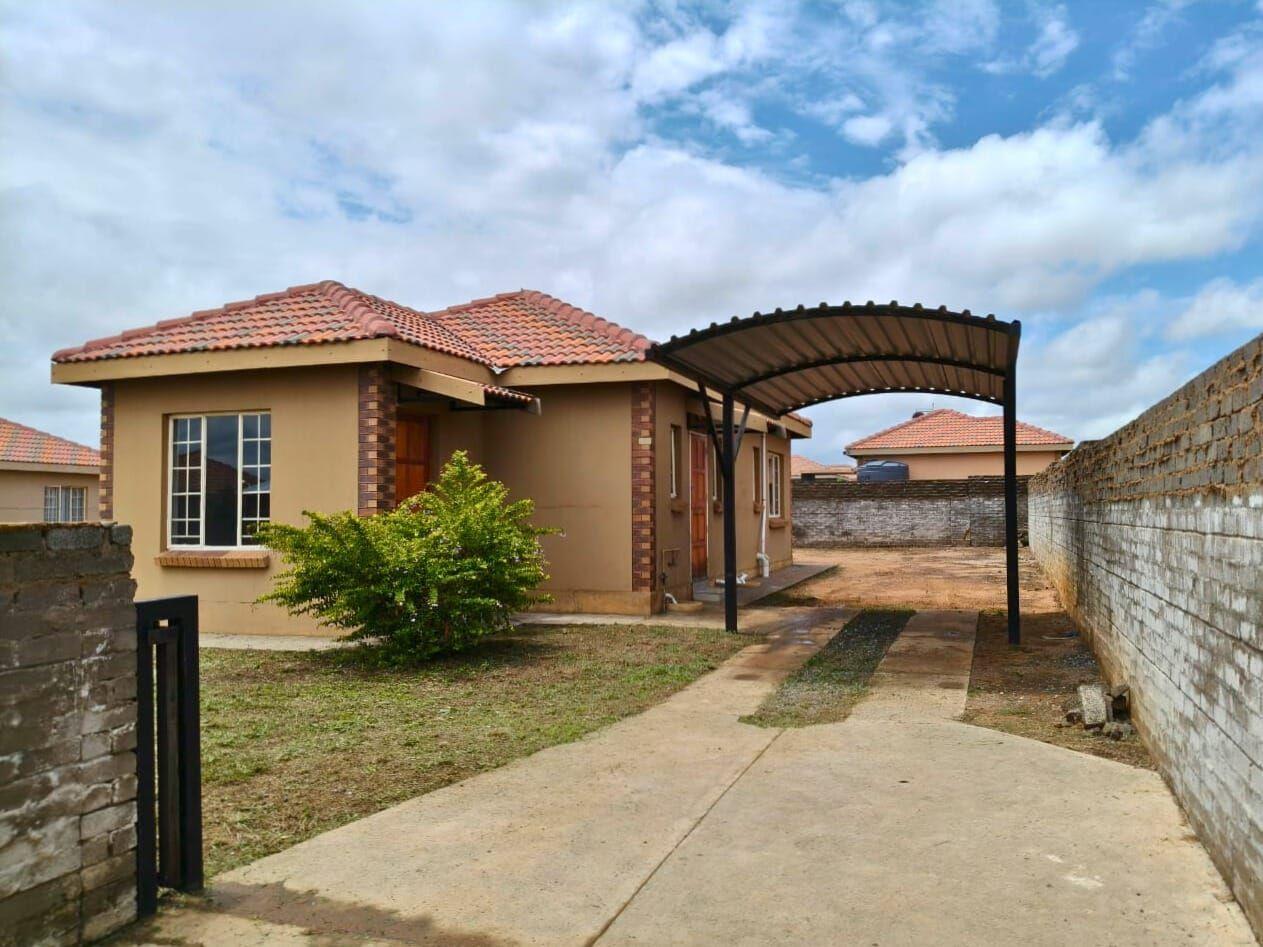3 Bedroom House for sale in Mogwase - P24-116647072