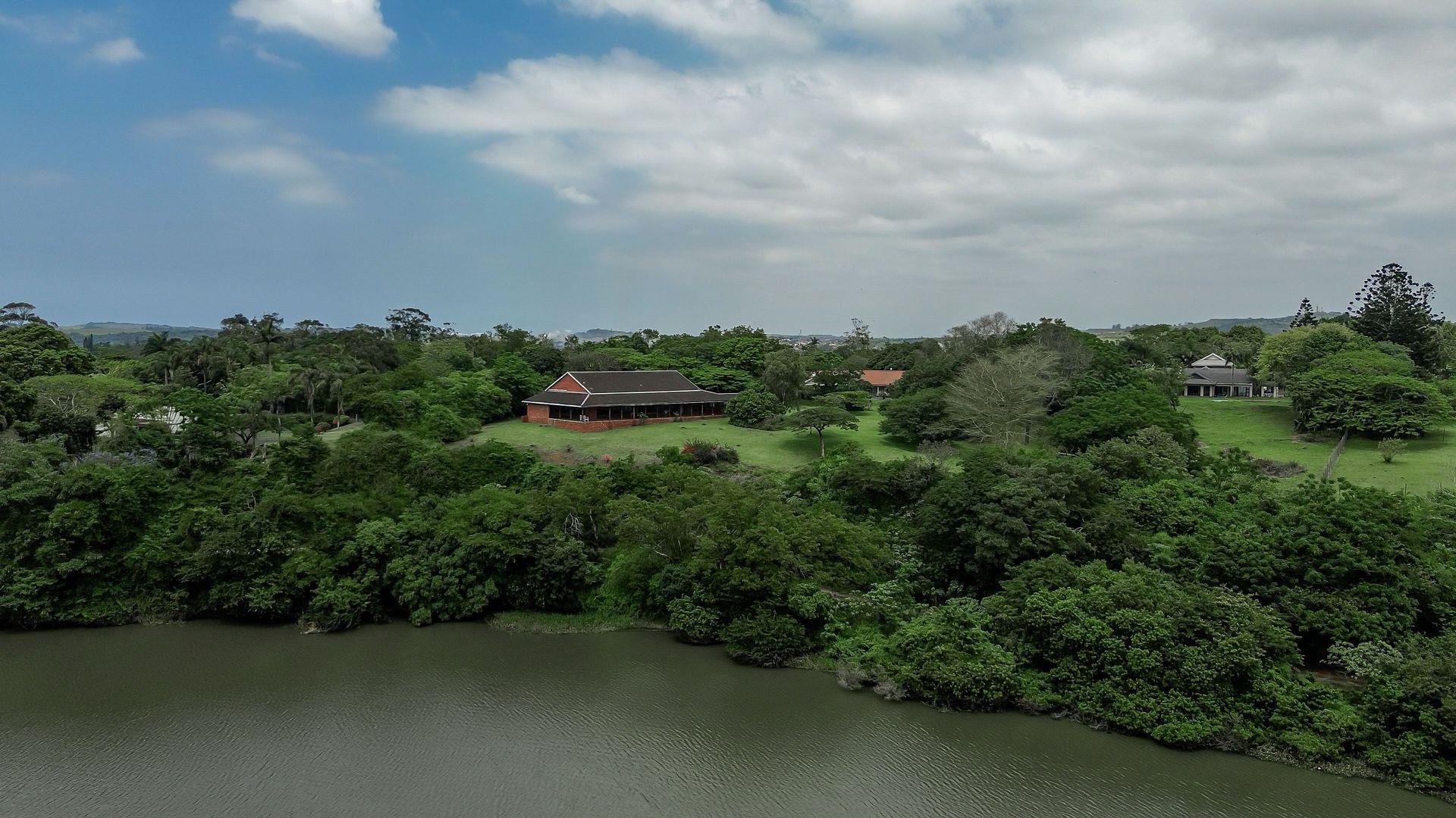 10 Bedroom House for sale in Tongaat Rural - P24-116662347