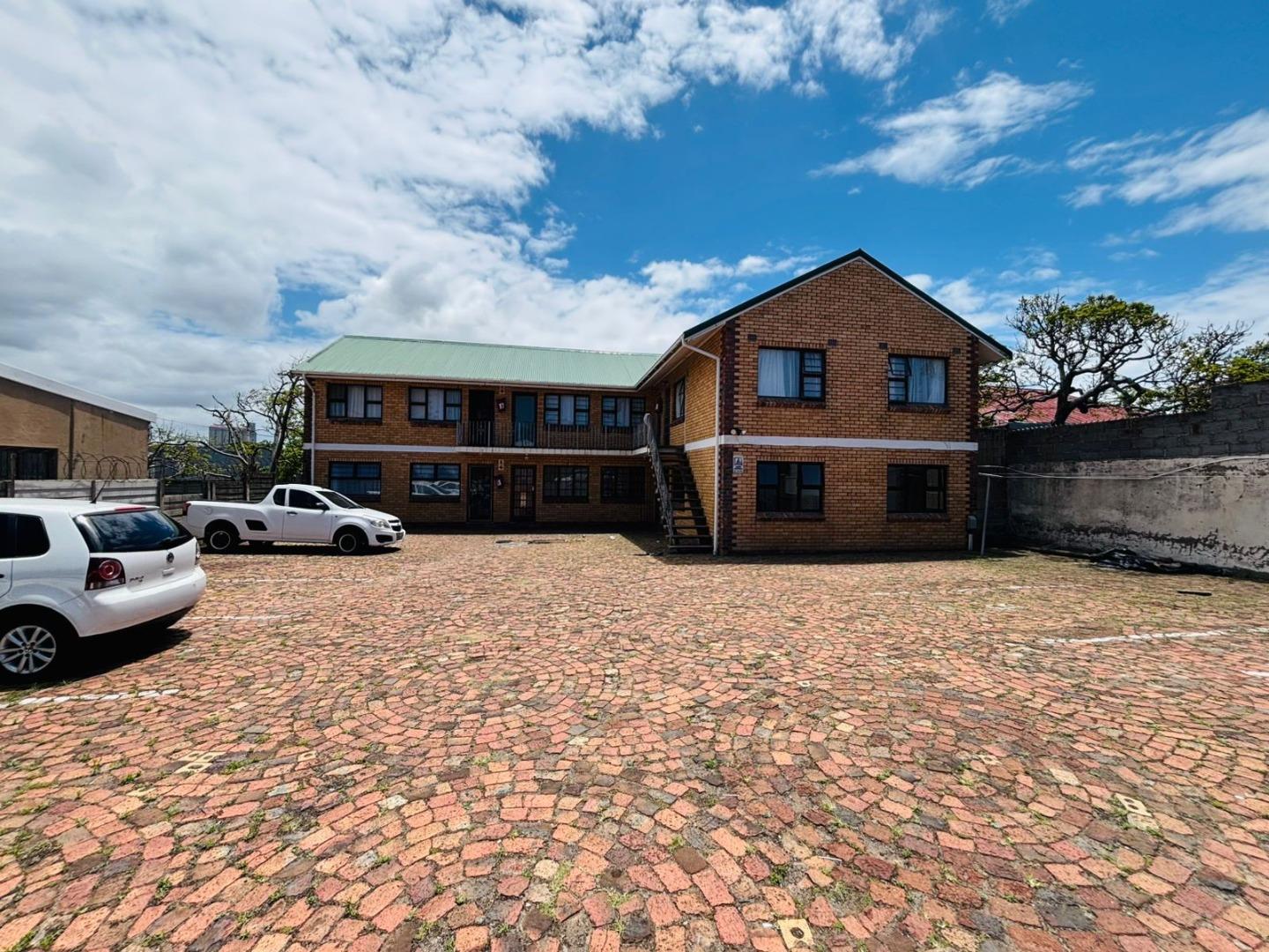 2 Bedroom Apartment / flat to rent in Quigney - P24-116664226