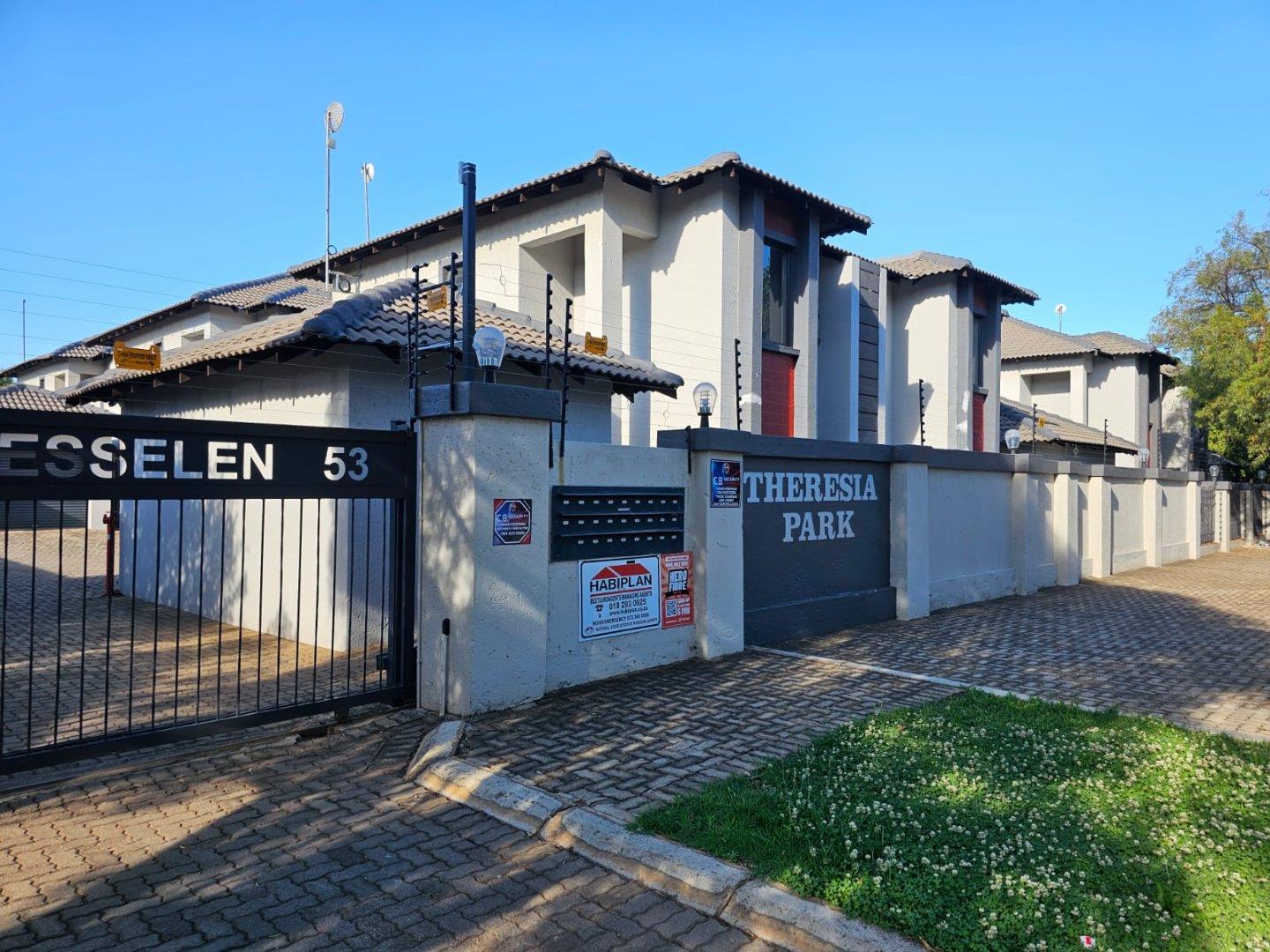 2 Bedroom House for sale in Bult West - P24-116676764