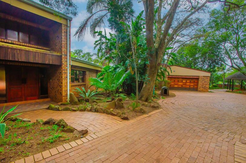 4 Bedroom House for sale in Poortview - 445 Gelding Avenue - P24-116678257