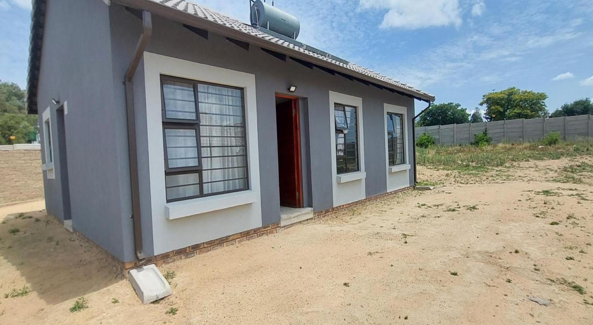 3 Bedroom House for sale in Kya Sands - P24-116616175