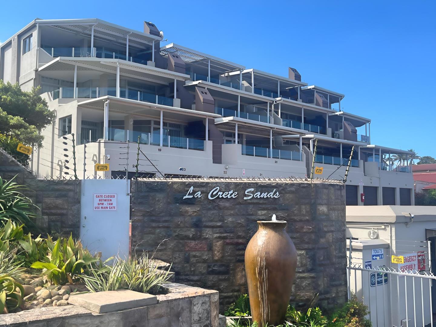 3 Bedroom Apartment / flat for sale in Uvongo - 2 Uvongo Beach Road ...