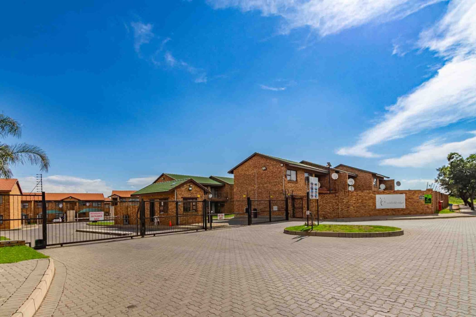 2 Bedroom House for sale in Witfield - 41 Biddulph Street - P24-116696514