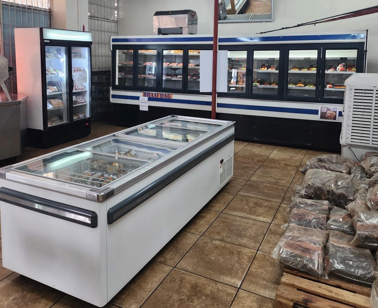 Commercial property for sale in Meyerton South - P24-116696964