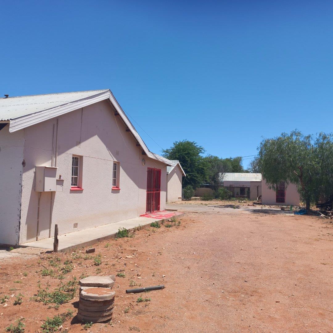2 Bedroom House for sale in Die Rand - P24-116697721