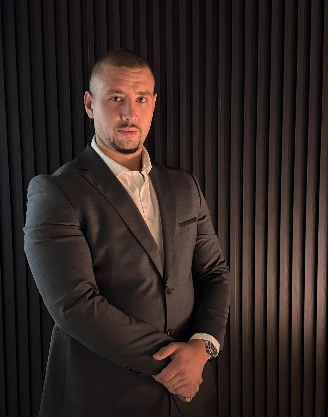 Agent profile for Thomas Mather