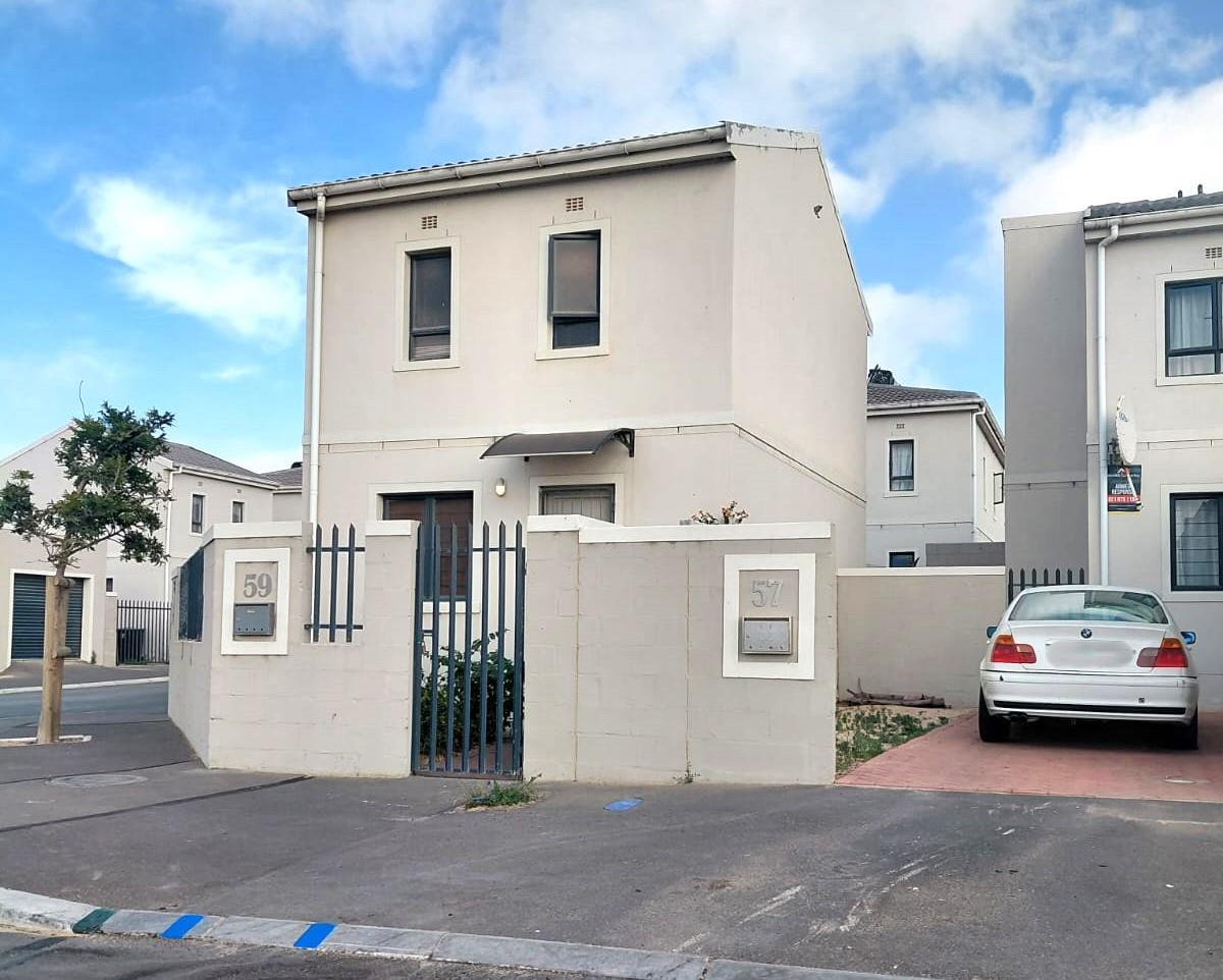 3 Bedroom House for sale in Rivergate - P24-116700496