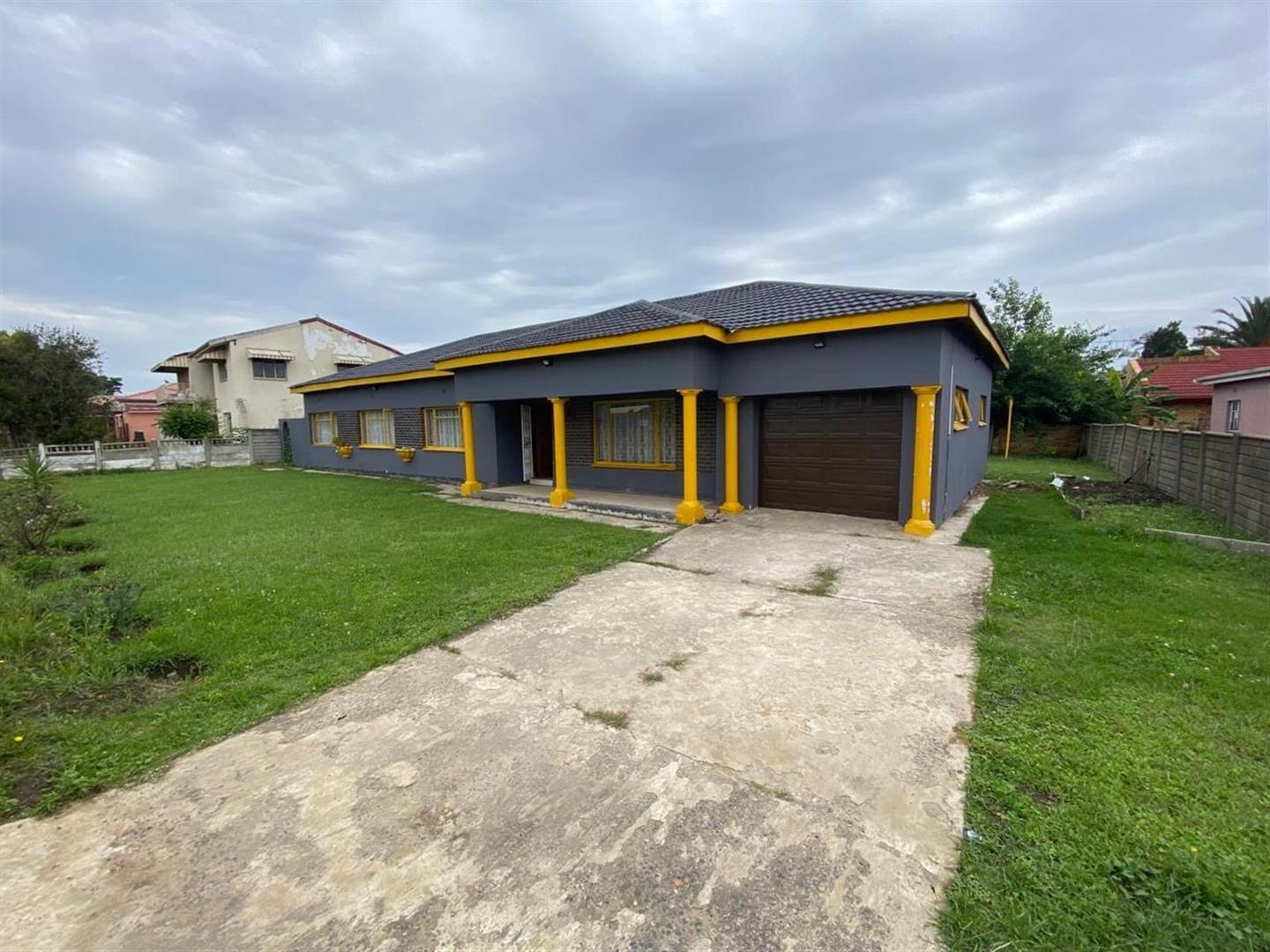 4 Bedroom House for sale in Dundee - P24-116708197