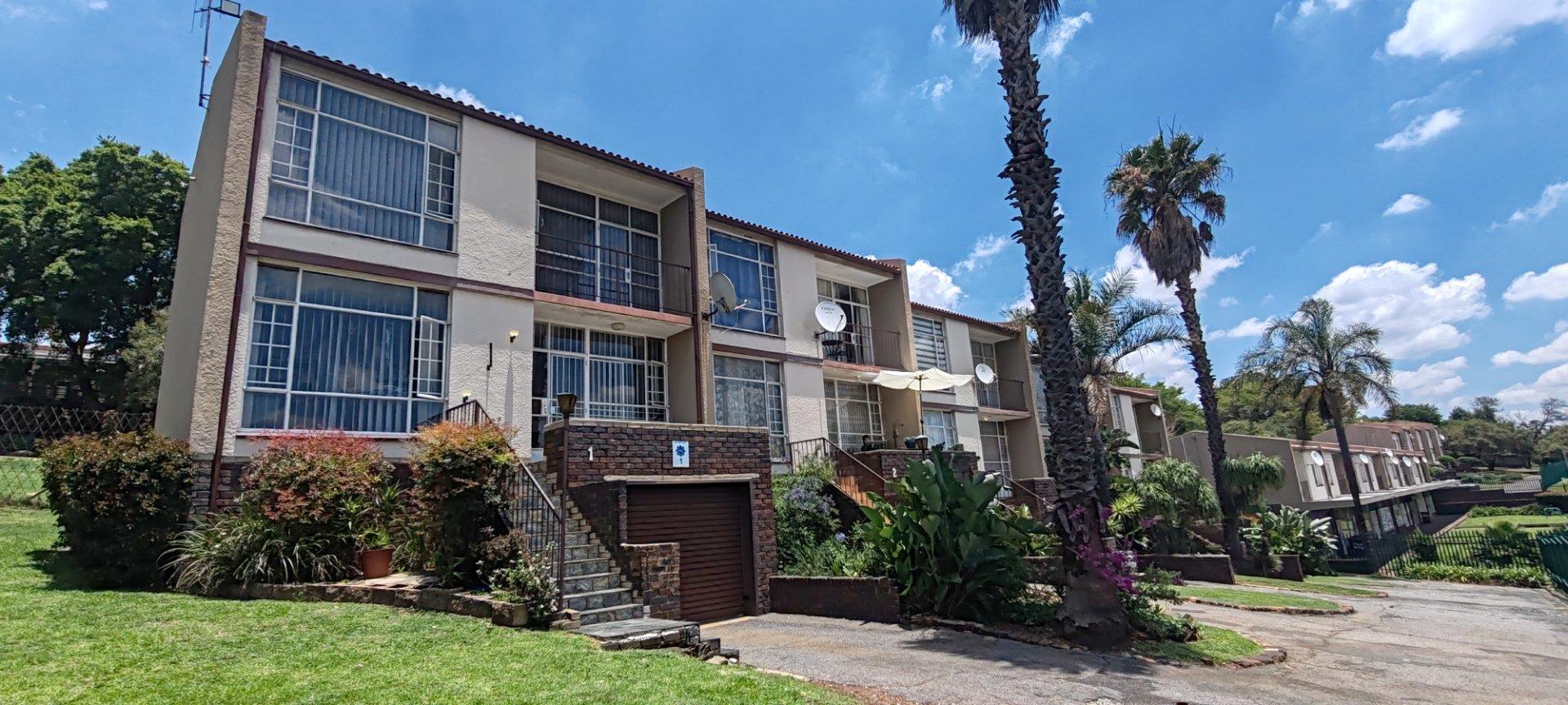 Florida Hills Property : Property and houses for sale in Florida Hills ...