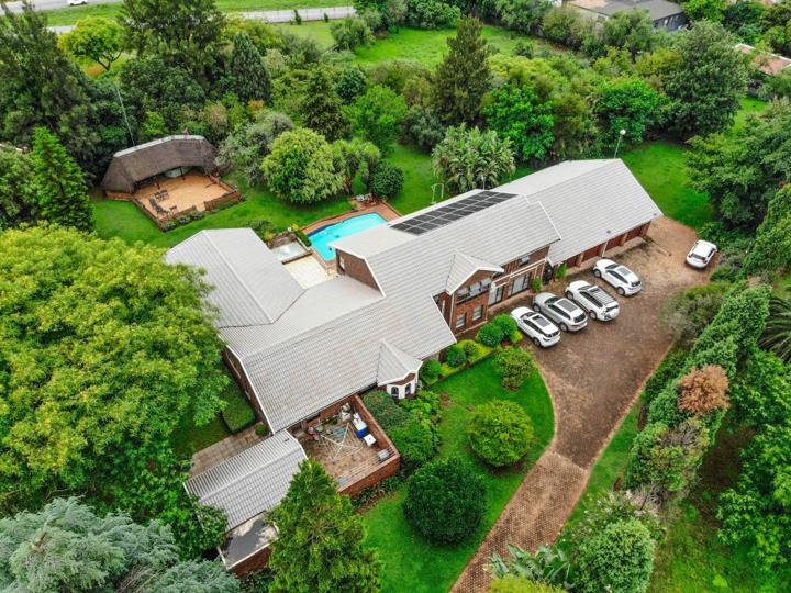 4 Bedroom House for sale in Ruimsig - P24-116593466