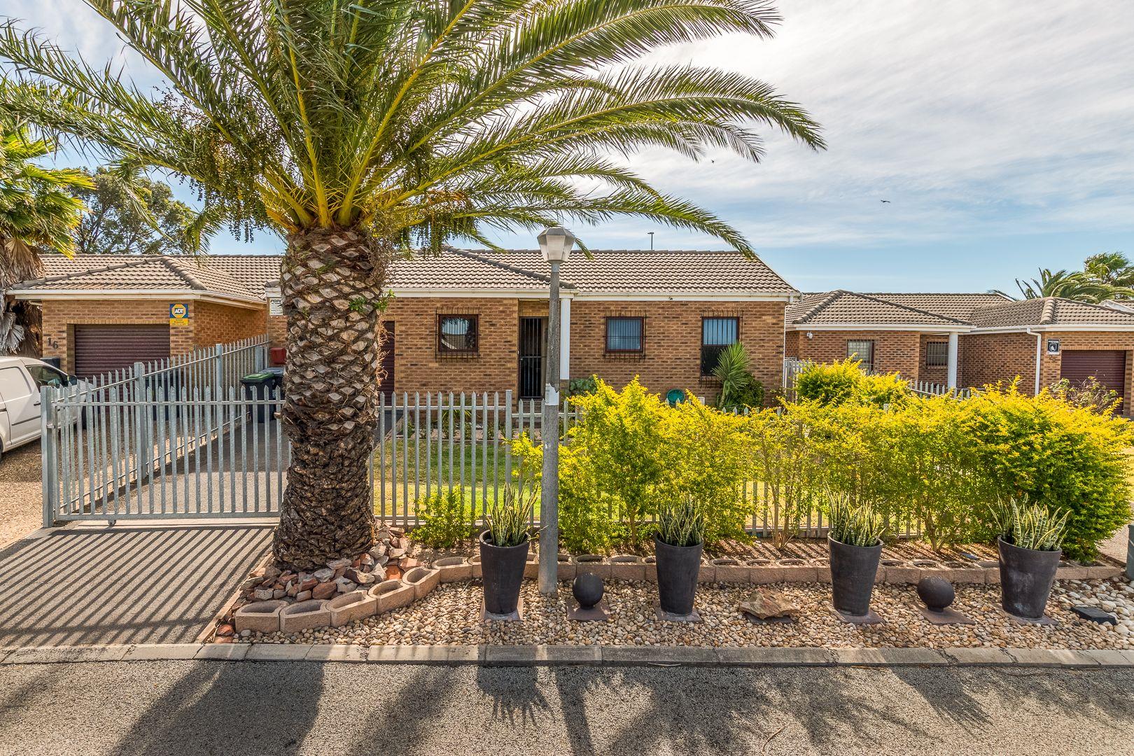 3 Bedroom House for sale in Bonnie Brae - P24-116716706