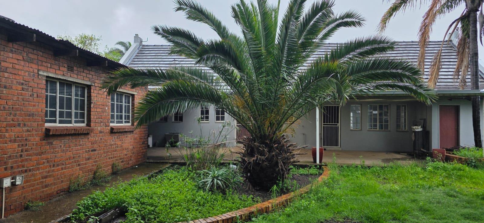 4 Bedroom House for sale in Witfield - P24-116716897