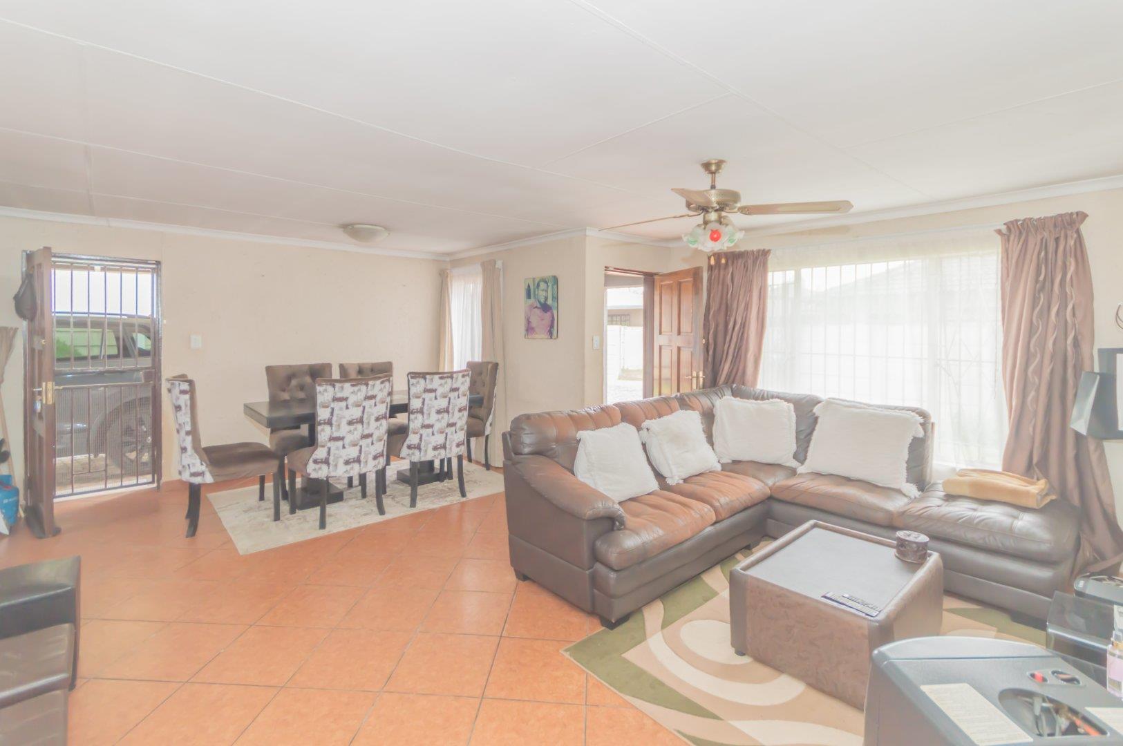 Strubenvale Property : Property and houses for sale in Strubenvale ...