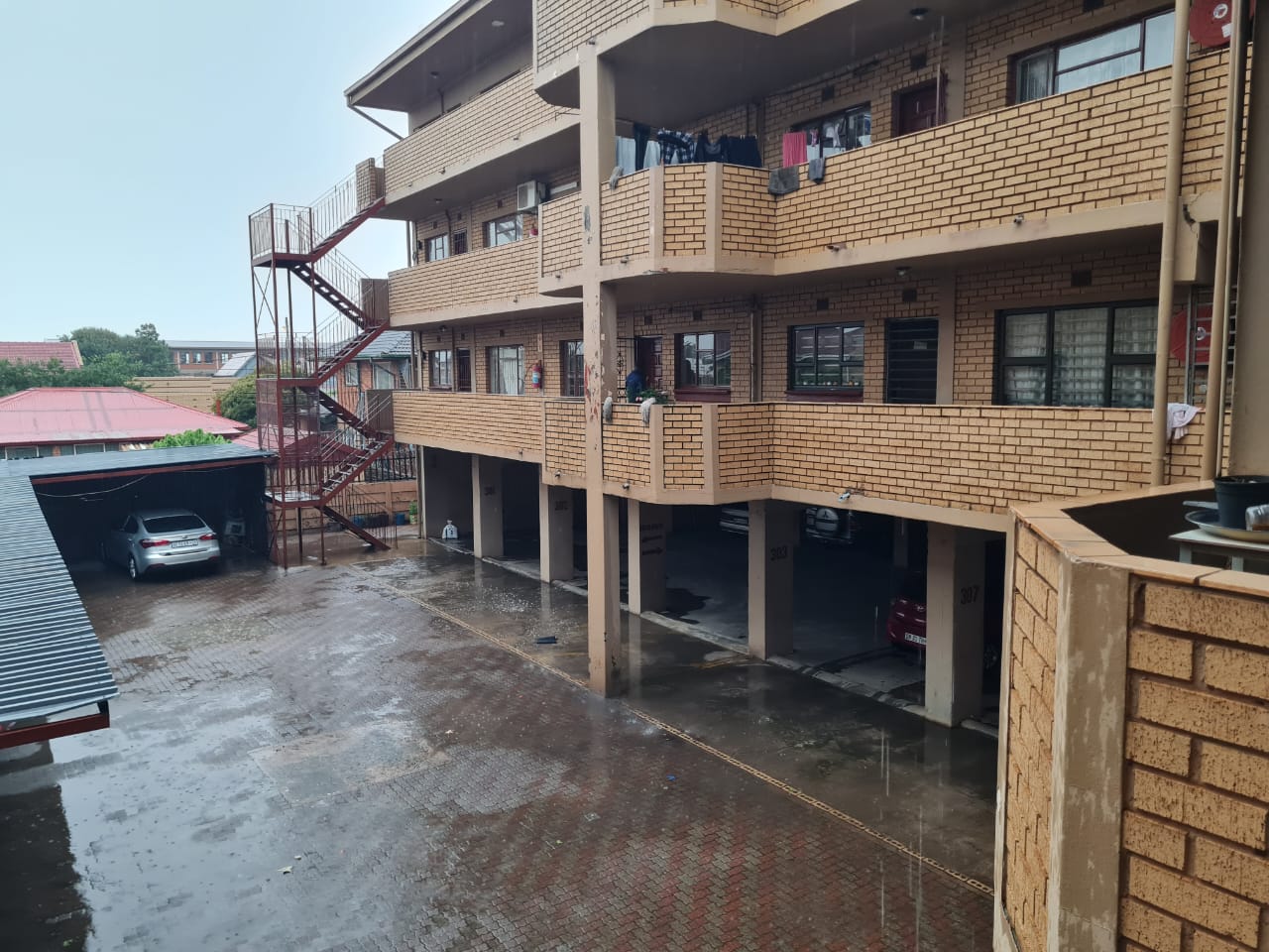 2 Bedroom Apartment / flat to rent in Lenasia Ext 1 - P24-116723869