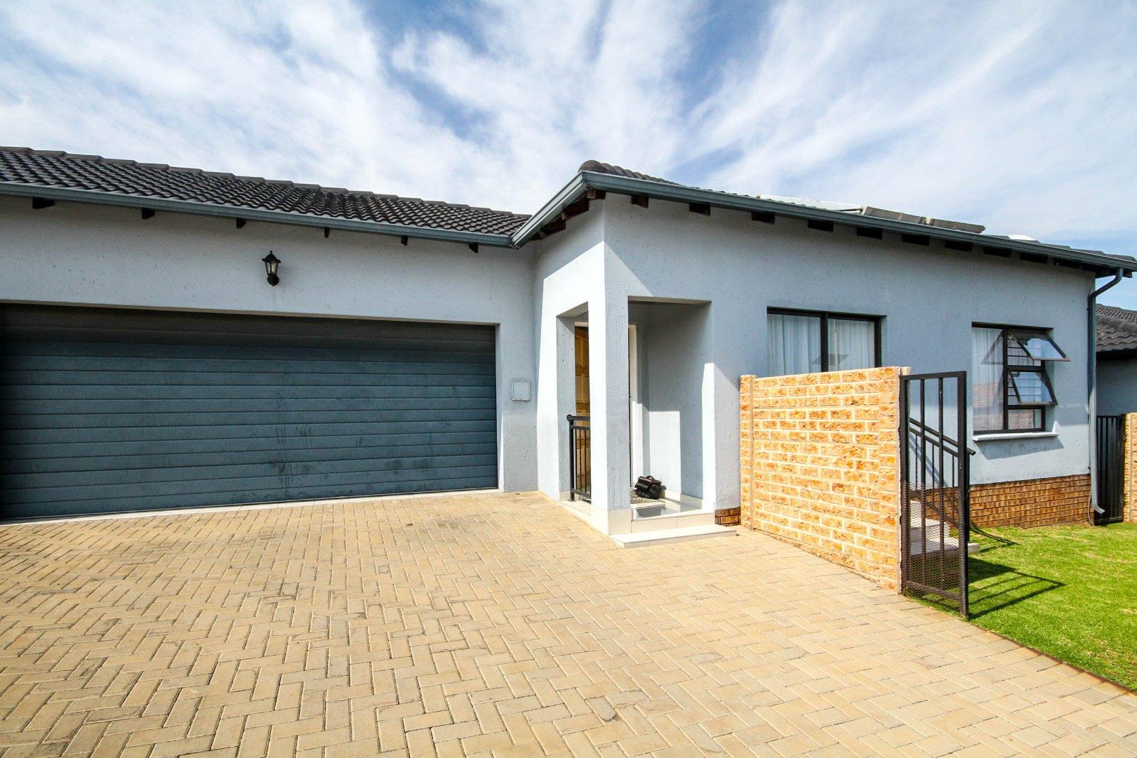 Parkrand Property : Property and houses for sale in Parkrand ...