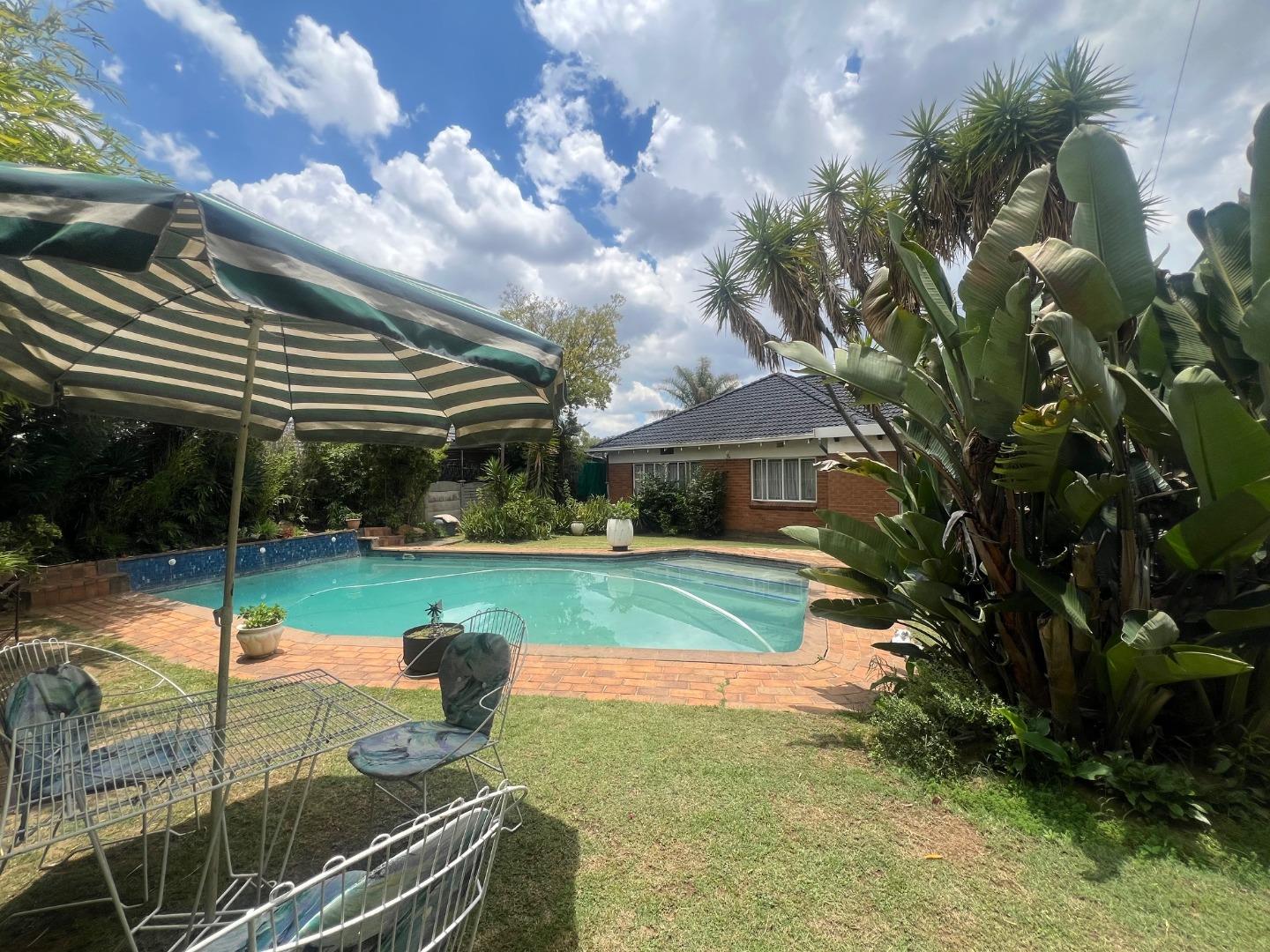 Robertsham Property : Property and houses for sale in Robertsham ...