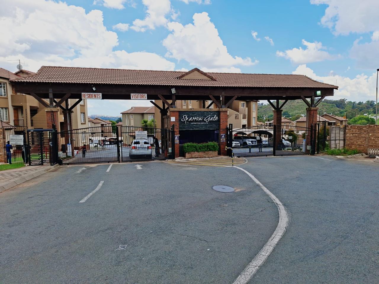Meredale Property : Property and houses for sale in Meredale ...