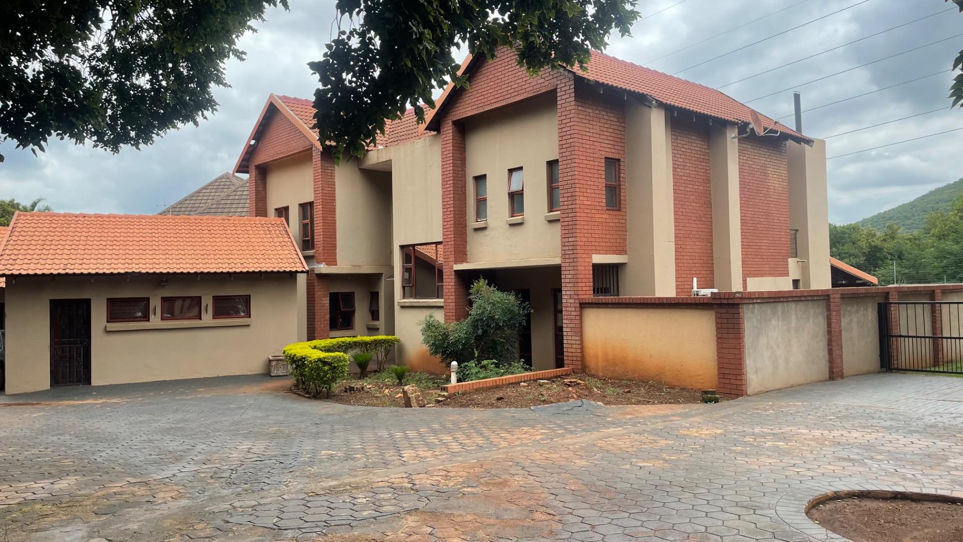 3 Bedroom House for sale in Eldo Glen - P24-116738484
