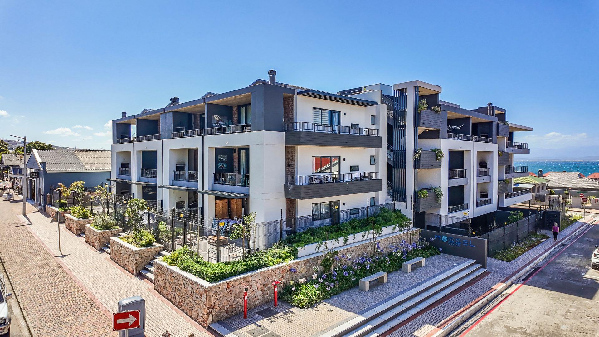 2 Bedroom Apartment / flat for sale in Mossel Bay Central - 104 Mossel ...