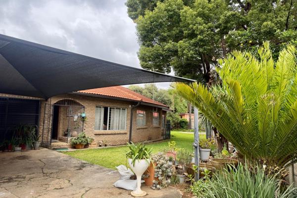 Oos Einde, Rustenburg Property : Property and houses for sale in Oos ...