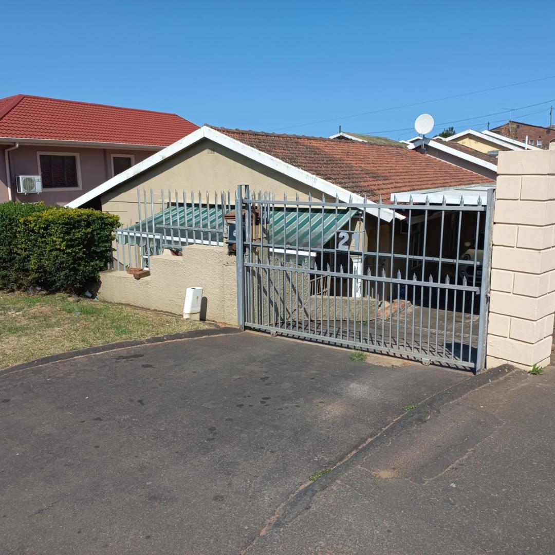 4 Bedroom House for sale in Shallcross - P24-116767770