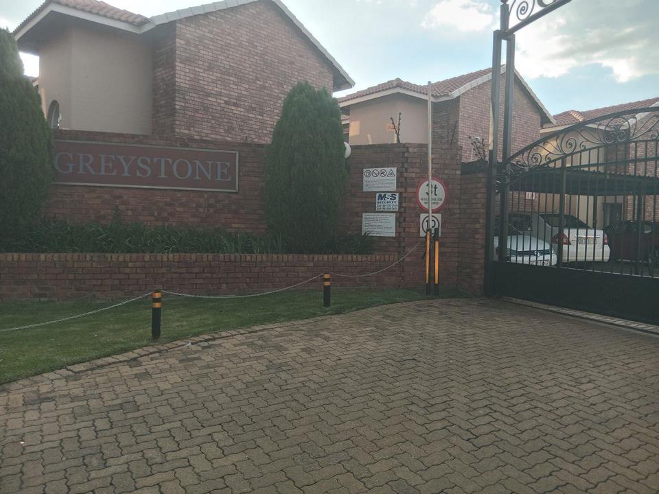 2 Bedroom Apartment / flat for sale in Edleen - P24-116777354