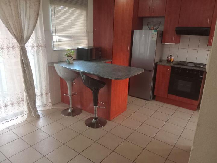 2 Bedroom Apartment / flat for sale in Edleen - P24-116777354