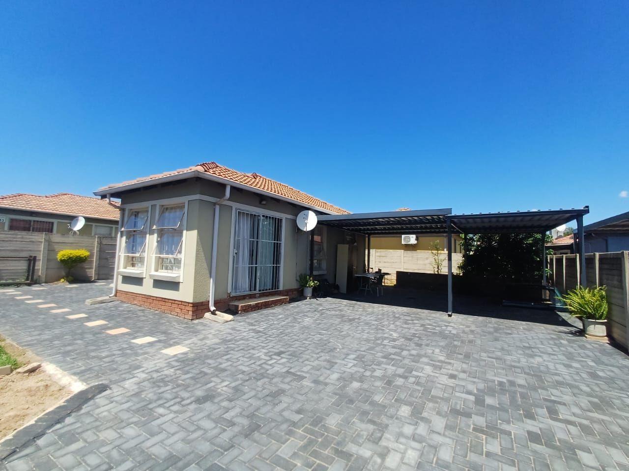 3 Bedroom House for sale in Andeon - Westview Security Estate, 6809 ...