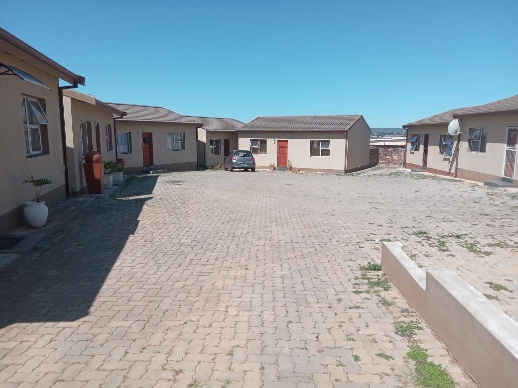 2 Bedroom Apartment / flat for sale in Thomas Gamble - P24-116784157