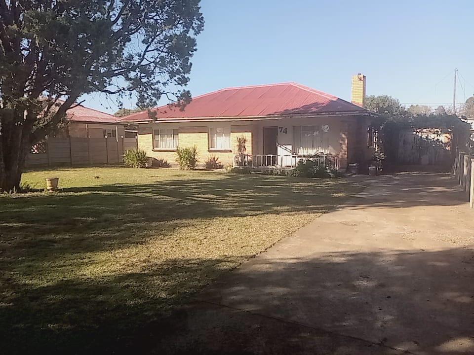 3 Bedroom House for sale in Dominionville - P24-116785828