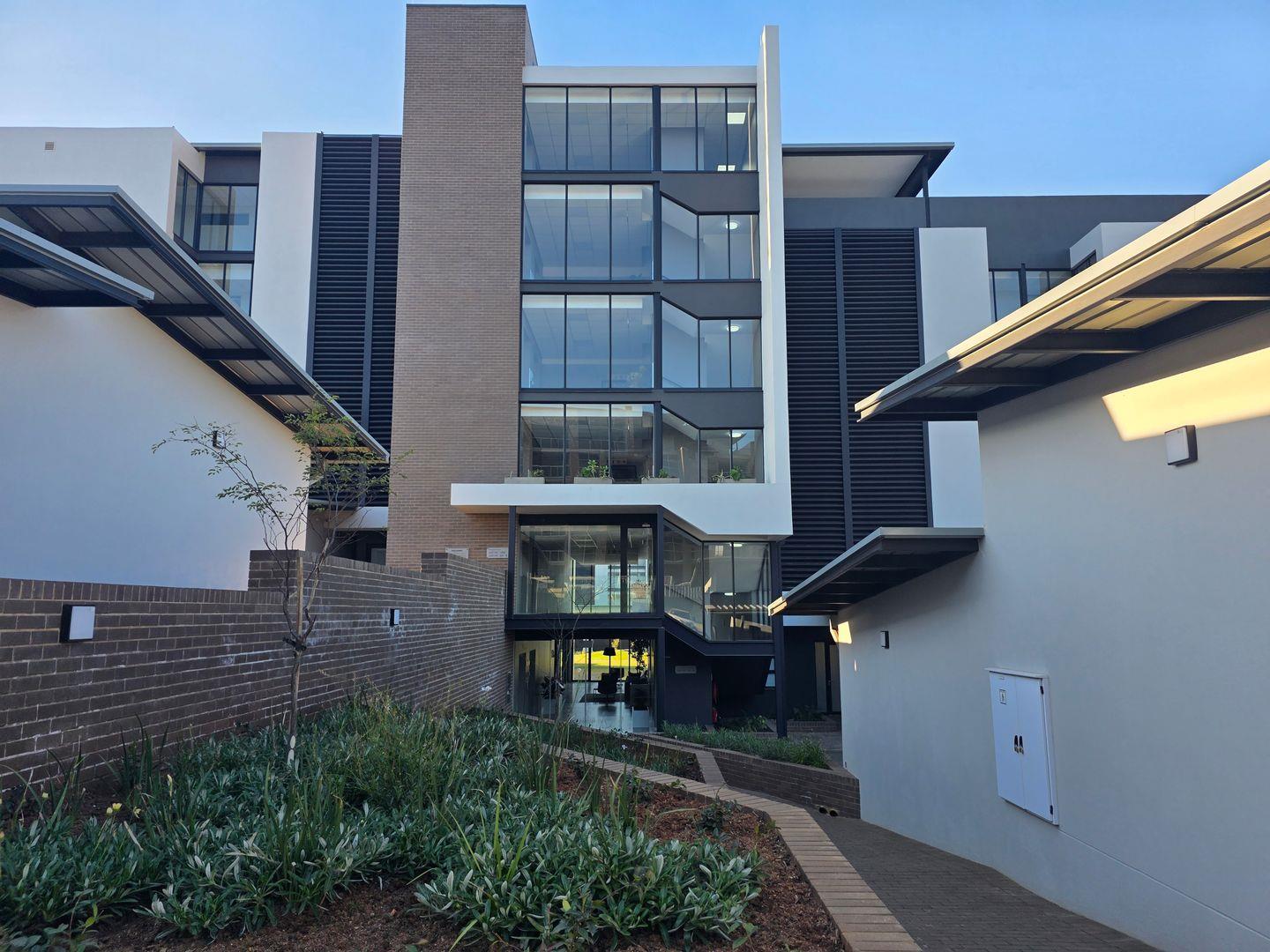 3 Bedroom Apartment / flat to rent in Midfield Estate - P24-116785933