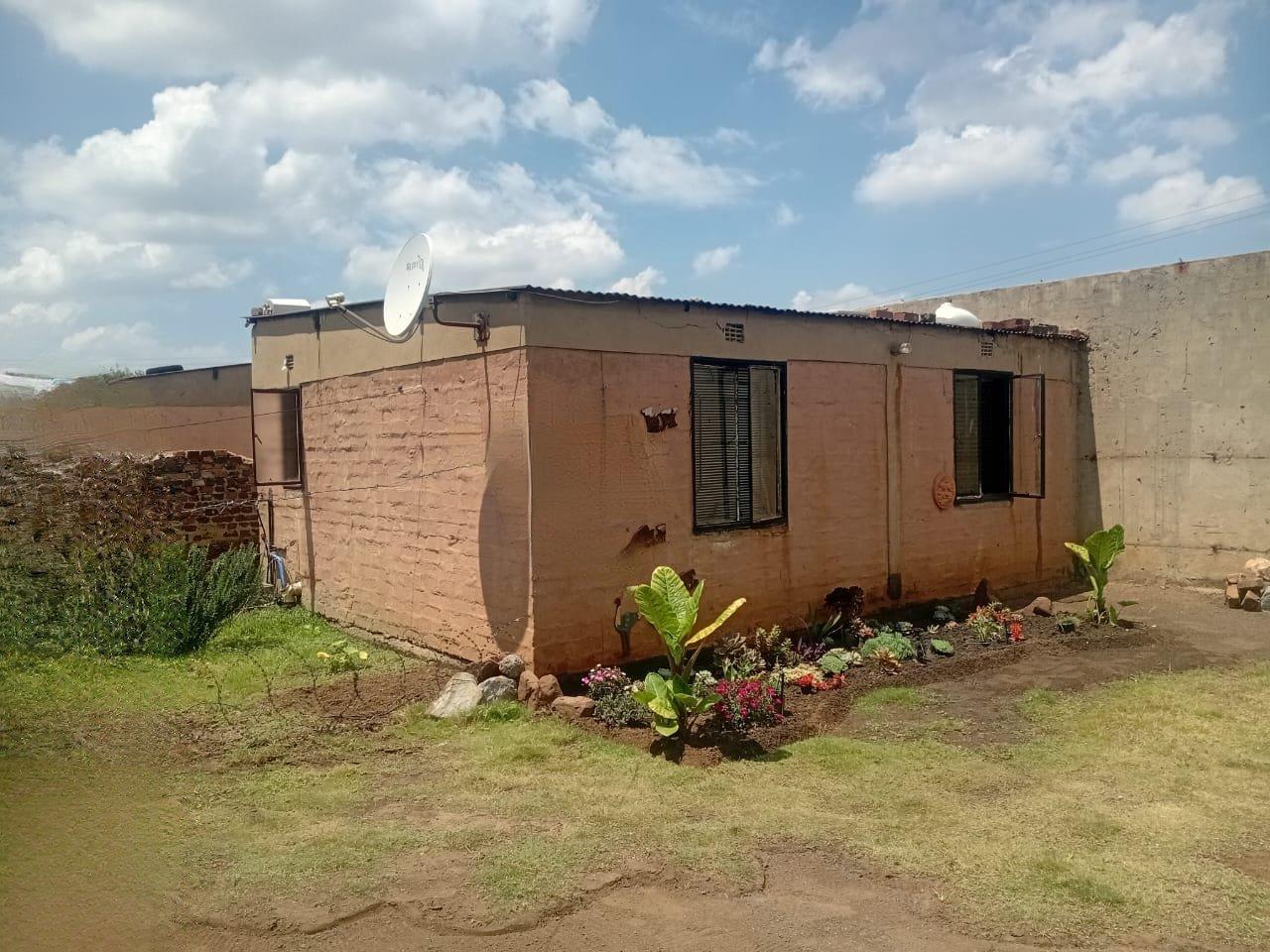 1 Bedroom House for sale in Bophelong - P24-116786751