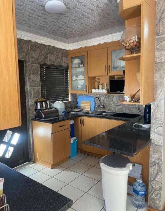 3 Bedroom House for sale in Heidedal - P24-116787605