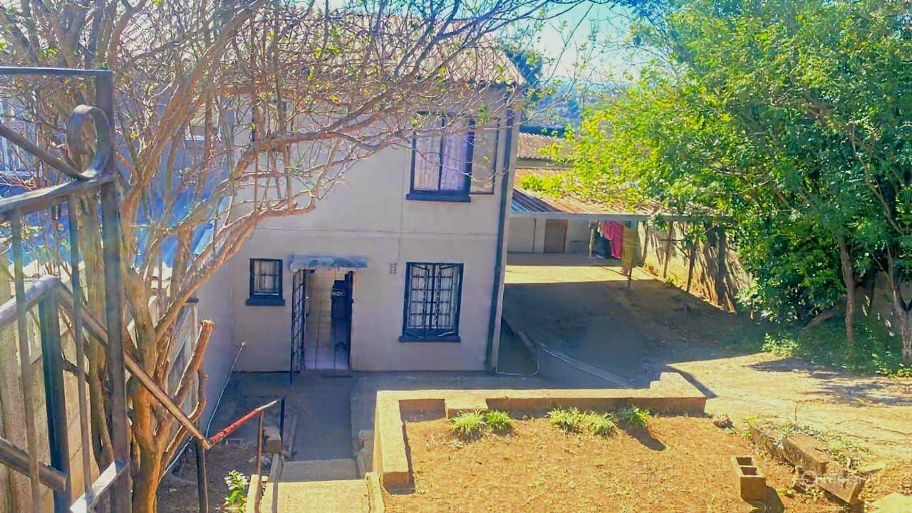 5 Bedroom House for sale in Newlands East - P24-116792999