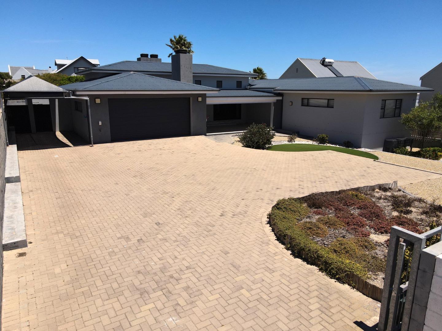 3 Bedroom House for sale in Myburgh Park - 58 Felicia Crescent - P24 ...