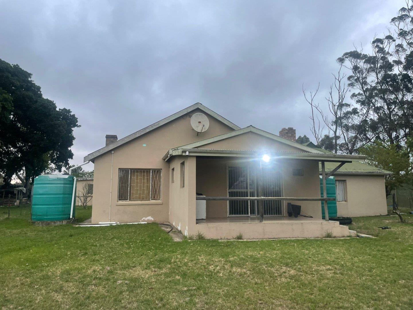 4 Bedroom House for sale in Grahamstown Central - P24-115617295
