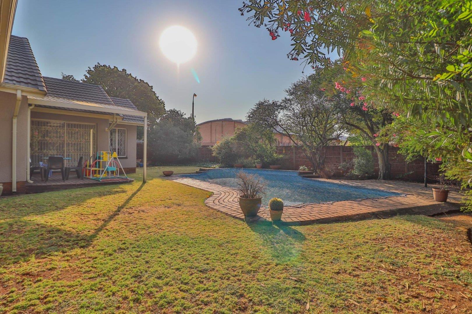 3 Bedroom House for sale in Witfield - P24-116465231