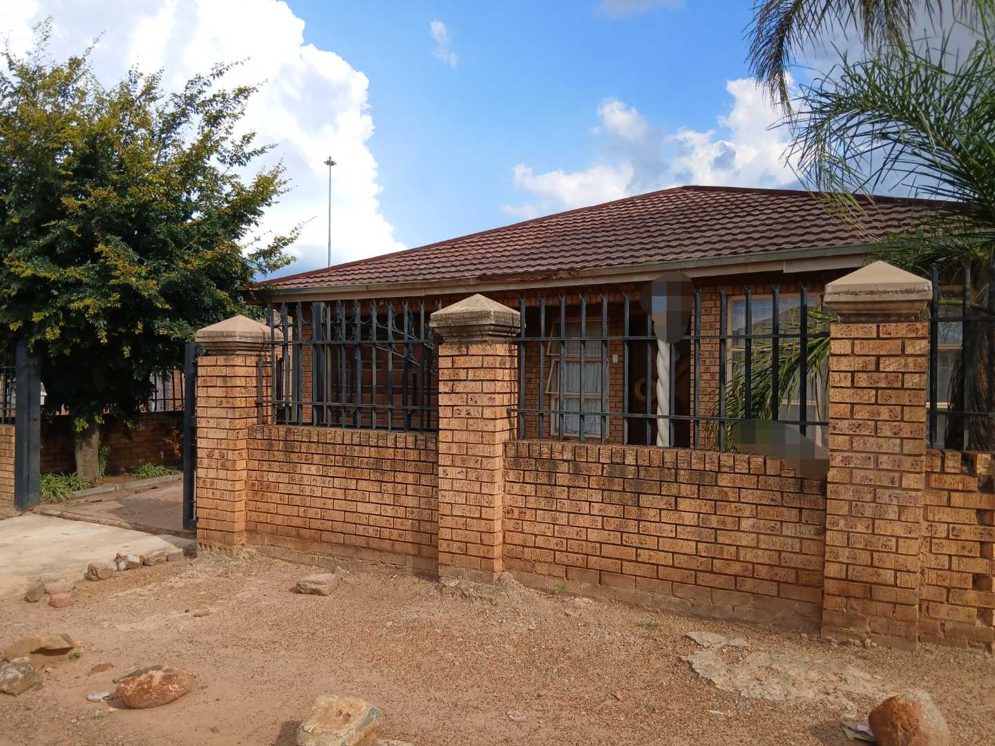 3 Bedroom House for sale in Mamelodi East - P24-116804043