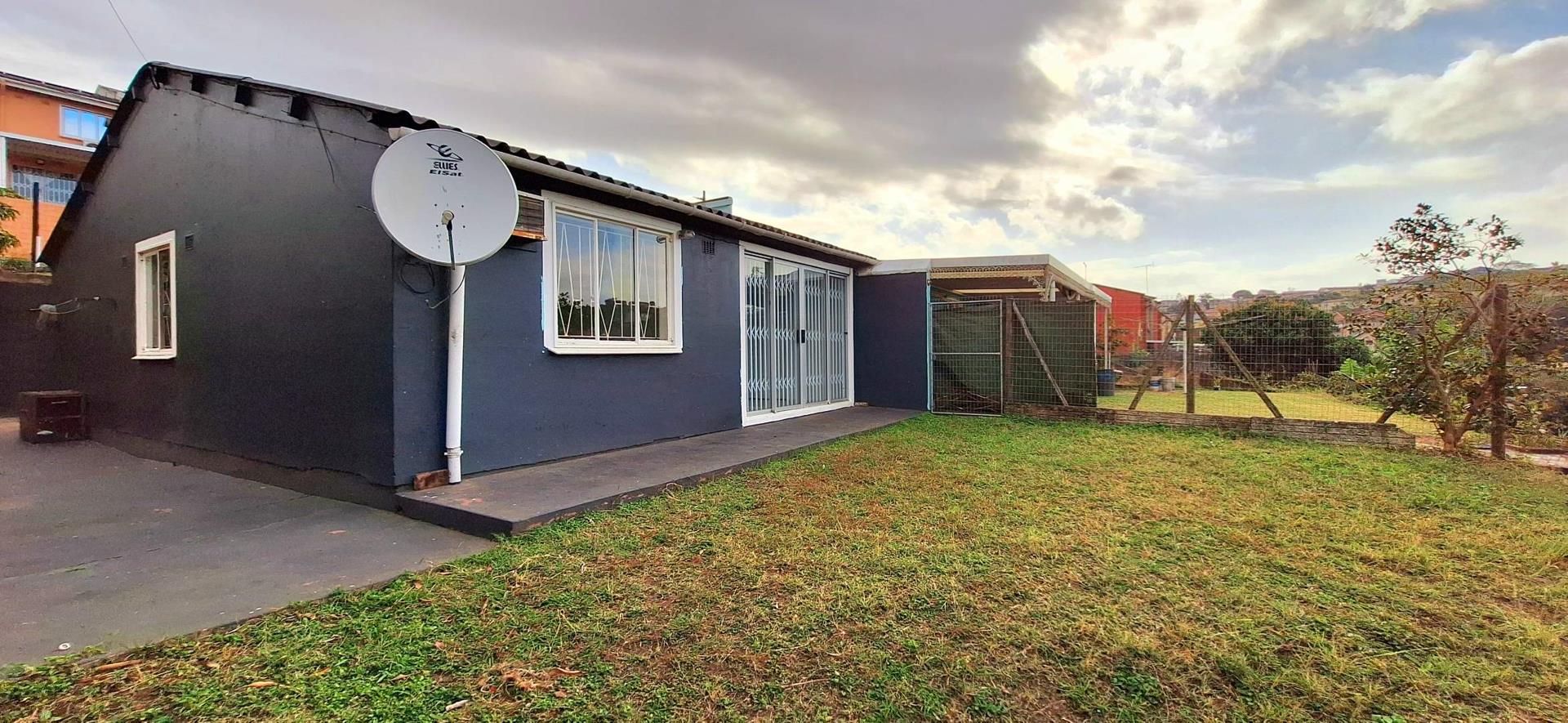 3 Bedroom House for sale in Longcroft - P24-116810366