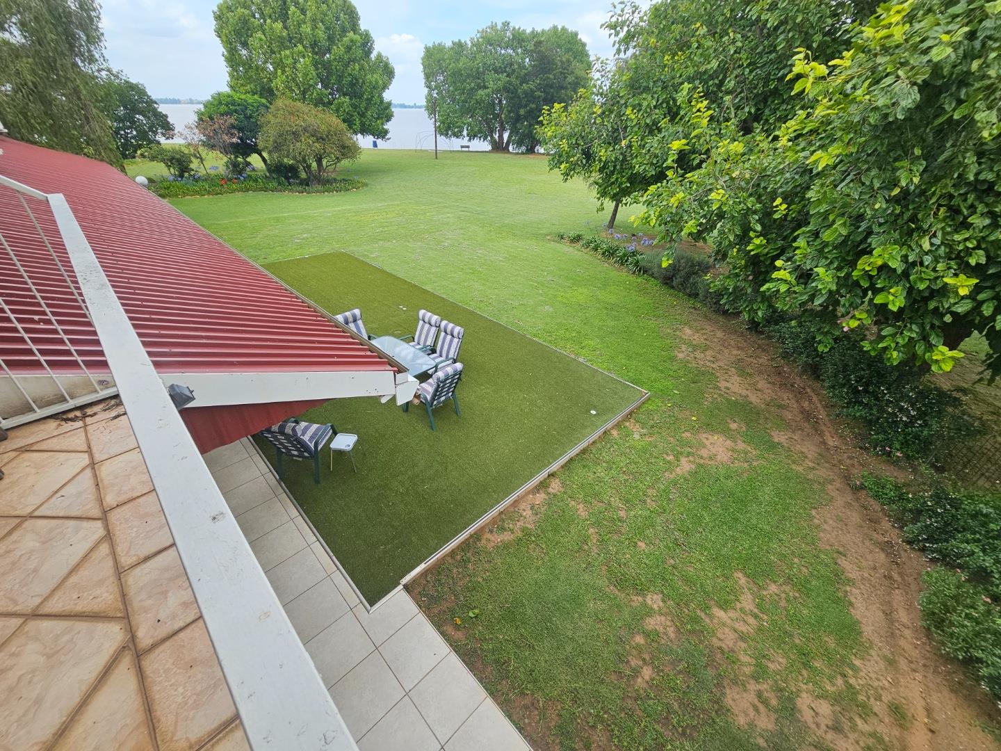 8 Bedroom House for sale in Vaal Marina - 97 Ss Misty Bay, 378 Ring ...