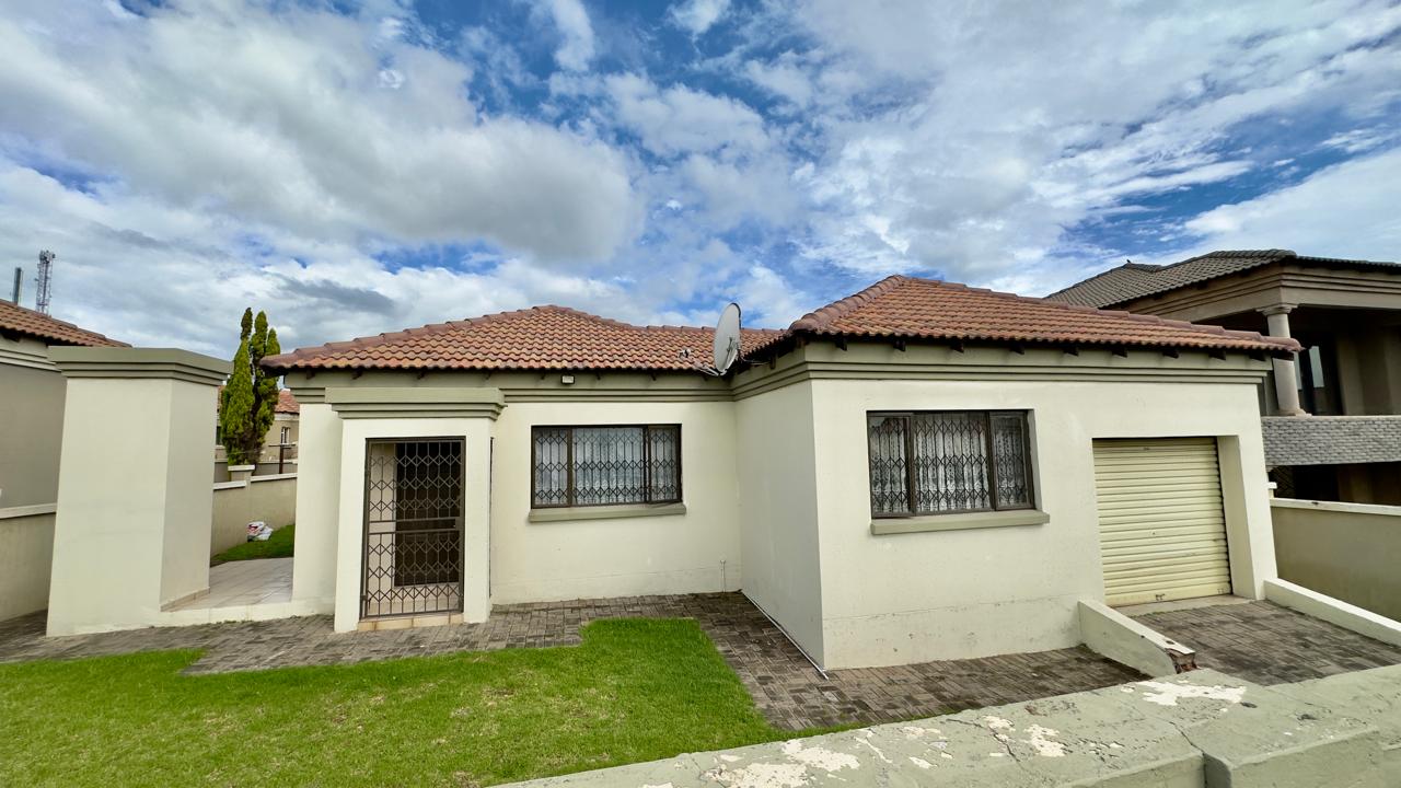3 Bedroom House for sale in Reyno Ridge - P24-116814613