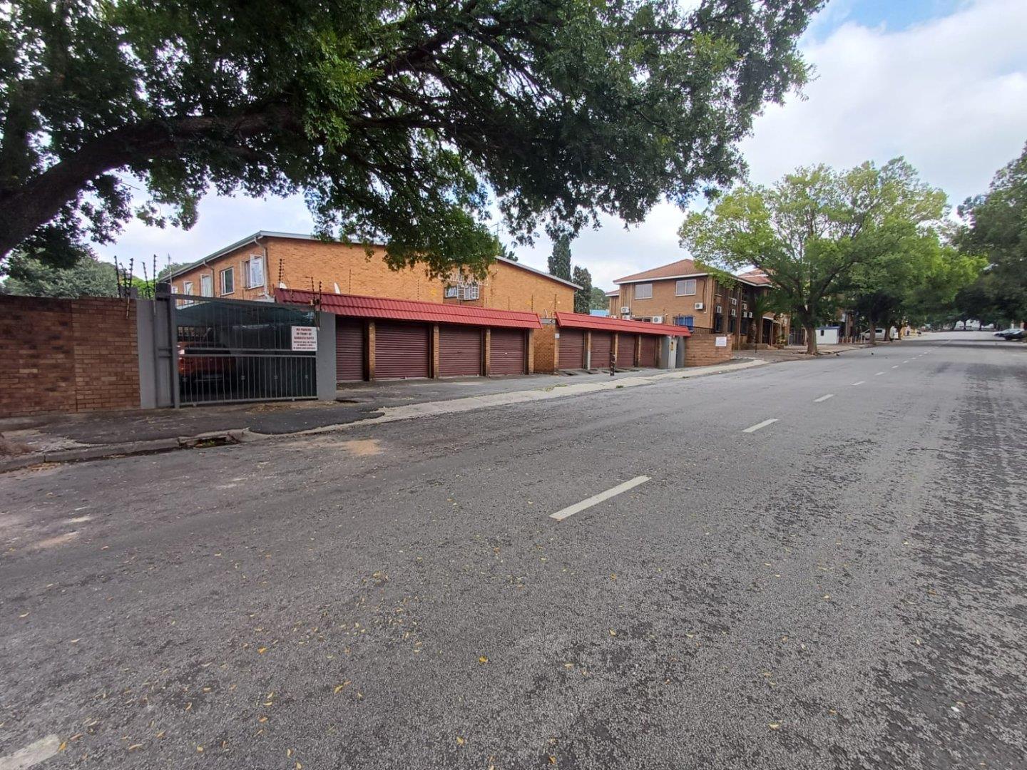 2 Bedroom Apartment / flat for sale in Alberton North - P24-116818407